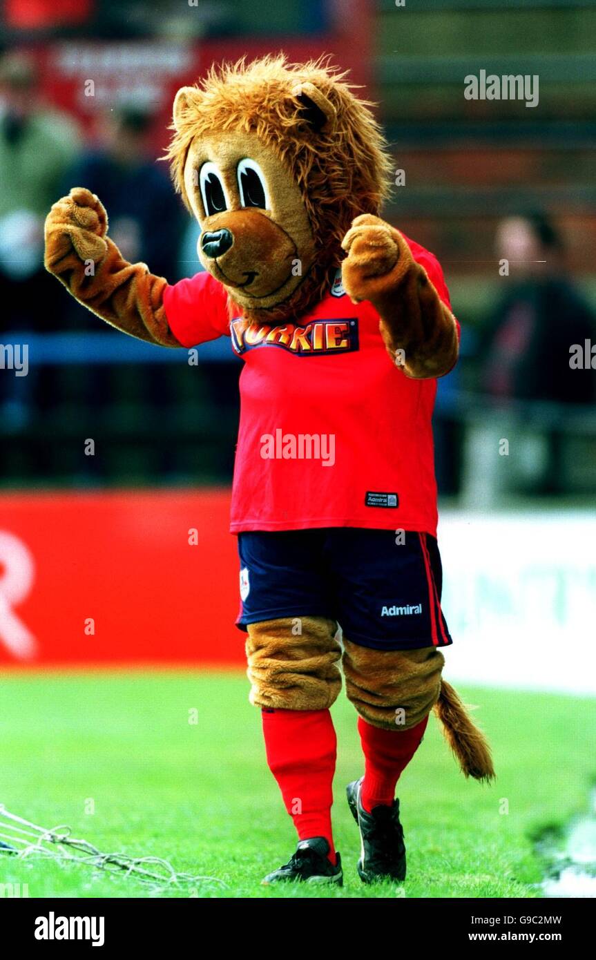 York city mascot yorkie the lion hi-res stock photography and images ...
