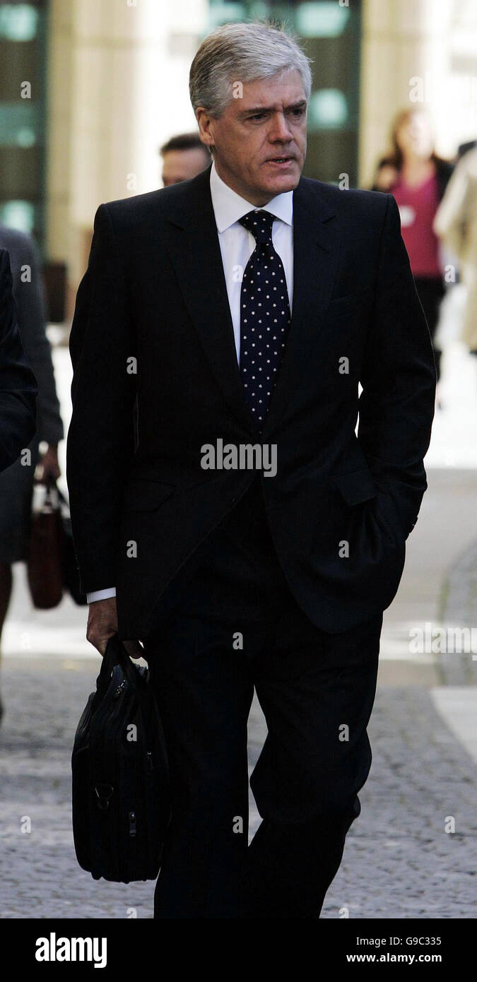 Chief executive of standard life hi-res stock photography and images ...