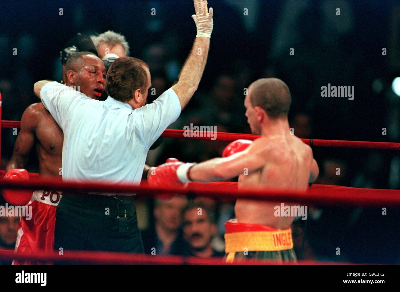 Paul Ingle watches referee Steve Smoger stop challenger Junior Jones in ...