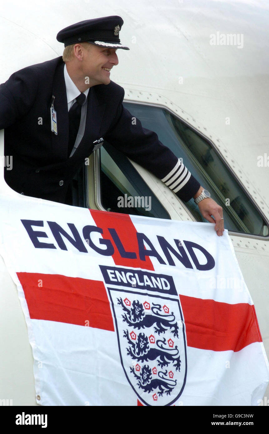 The Pilot flies an England flag from the cockpit window at Luton ...