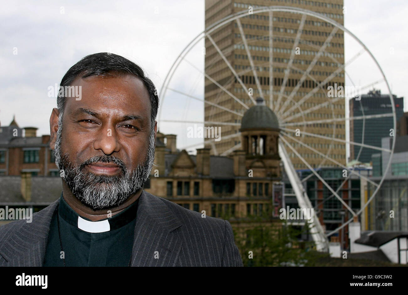 2006 dean manchester cathedral hi-res stock photography and images - Alamy