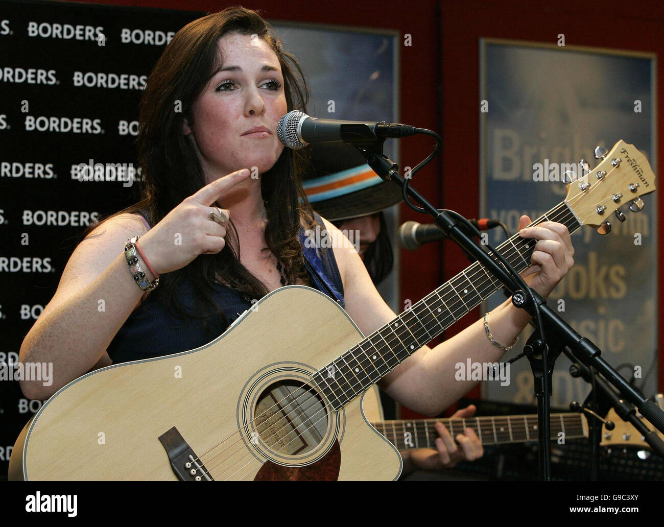 Music Artist Sandi Thom performs her new single which is the new UK ...