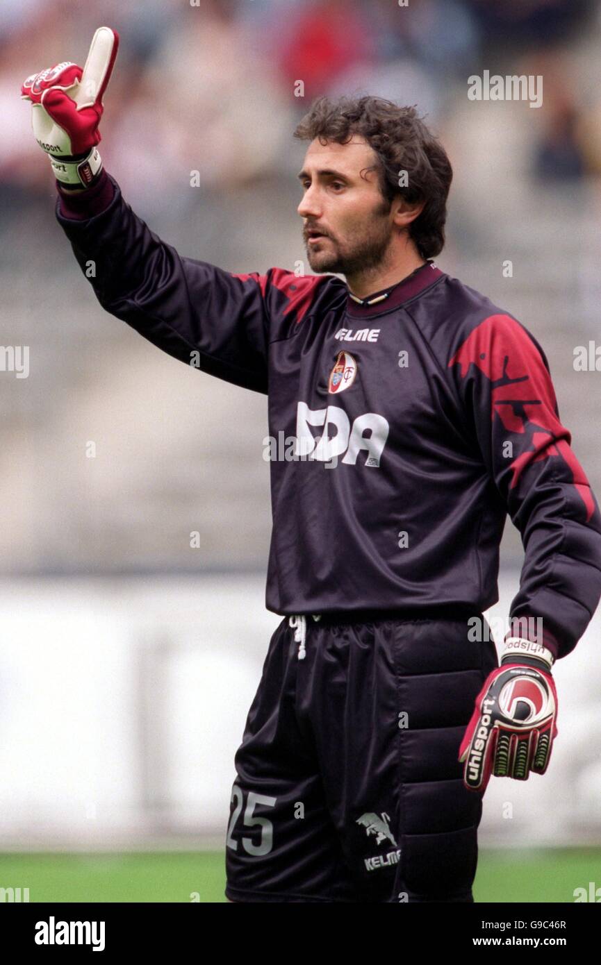 Luca bucci hi-res stock photography and images - Alamy