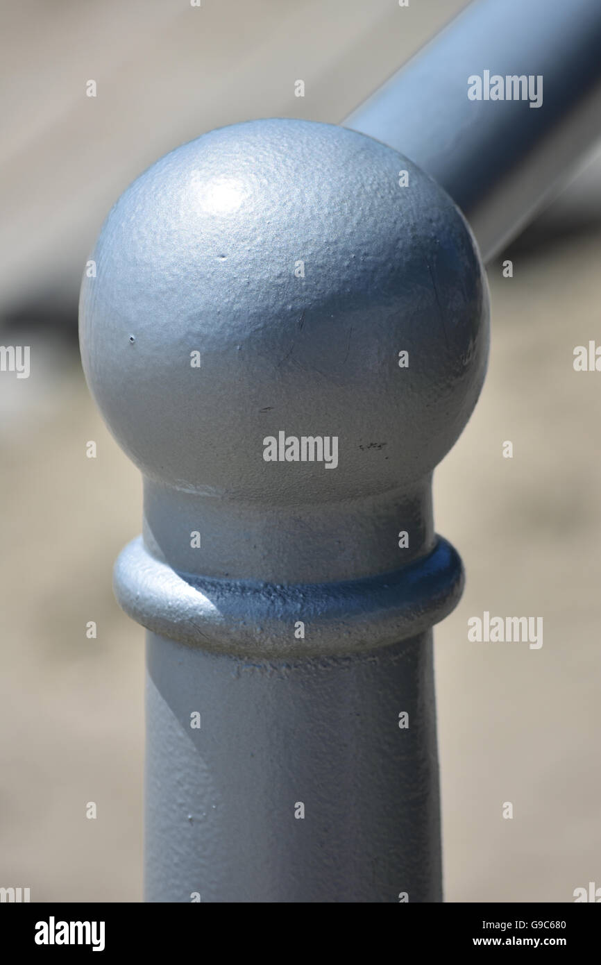 Cast iron railing hi-res stock photography and images - Alamy