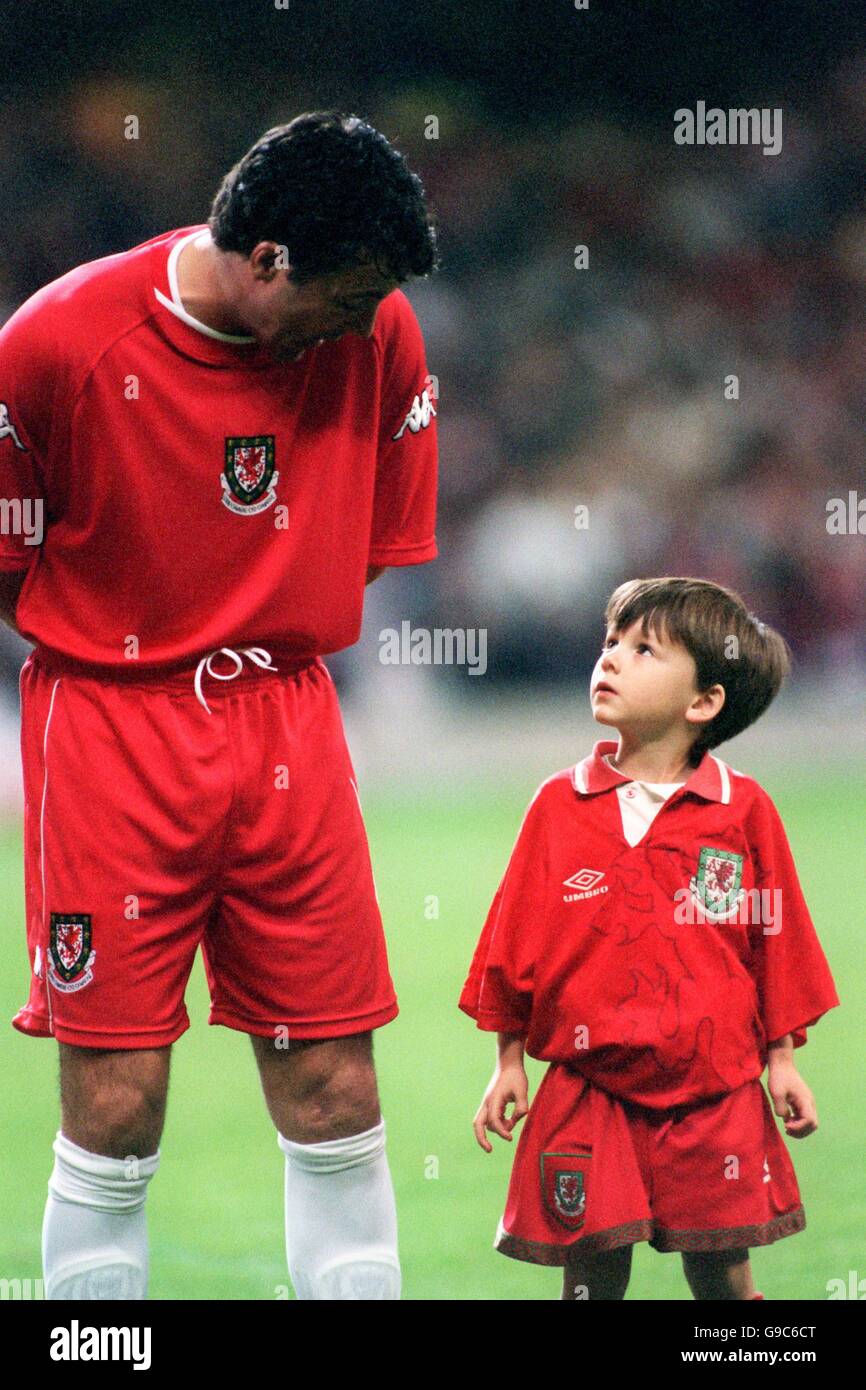 Team Mascot High Resolution Stock Photography and Images - Alamy