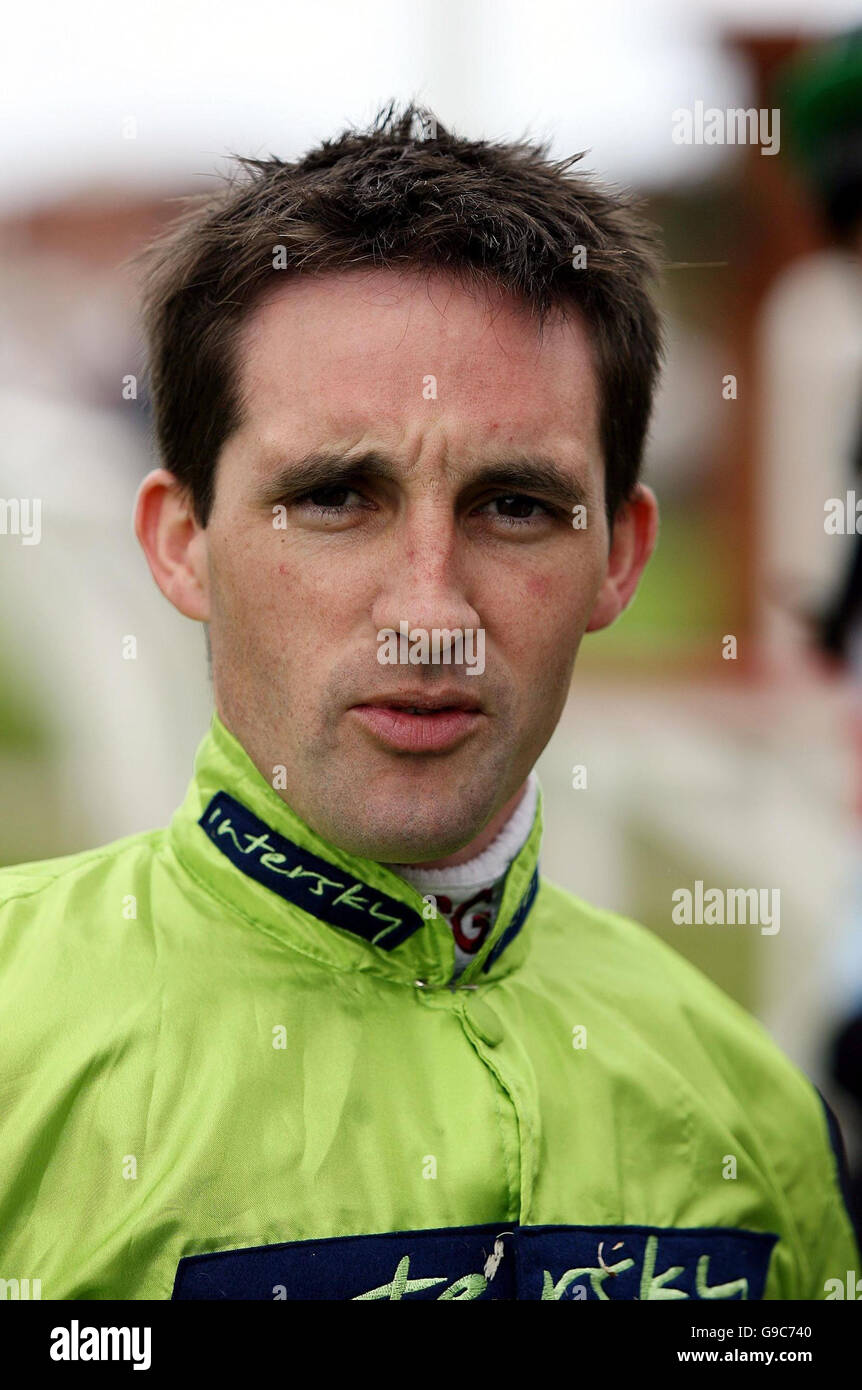 Jockey neil callan at redcar racecourse hi-res stock photography and ...