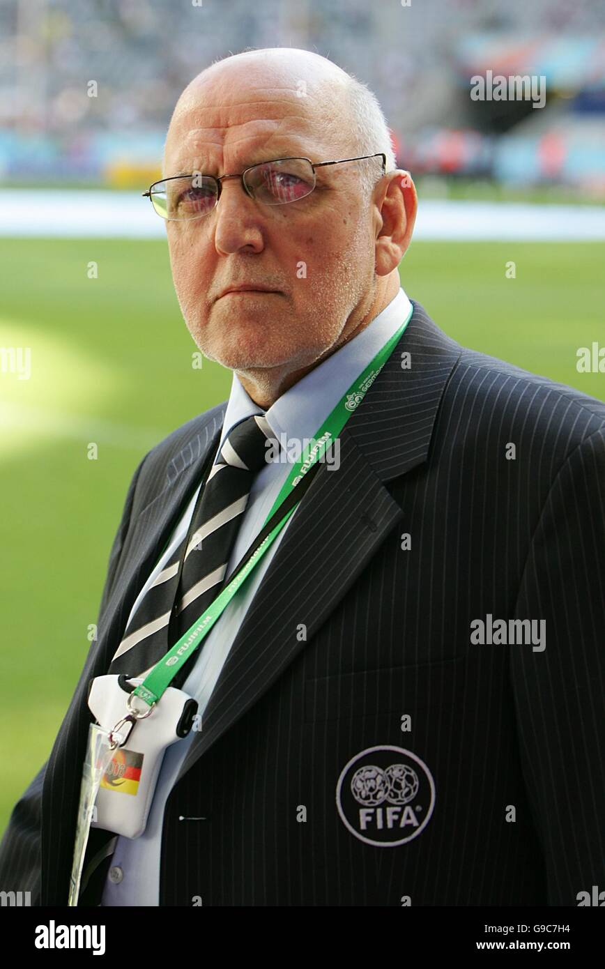 Geoff thompson hi-res stock photography and images - Alamy