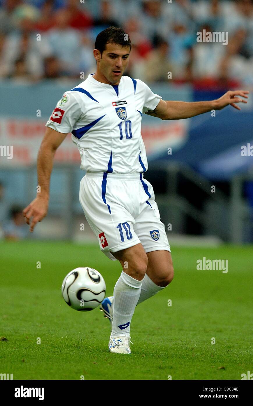 Stankovic world cup 2006 hi-res stock photography and images - Alamy
