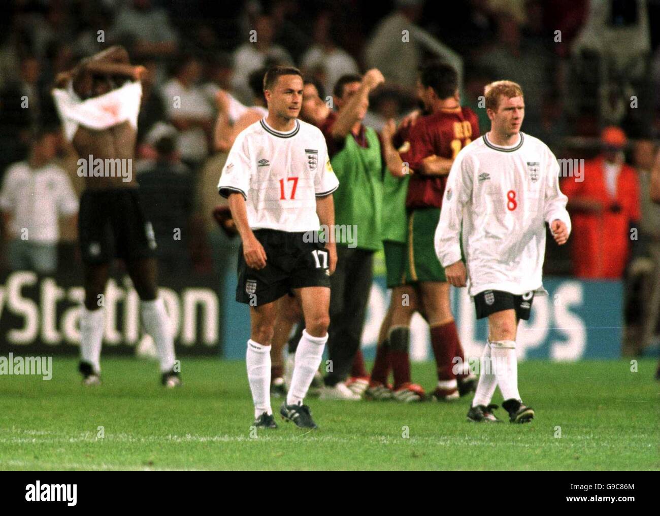 Soccer - Euro 2000 - Group A - Portugal v England Stock Photo - Alamy