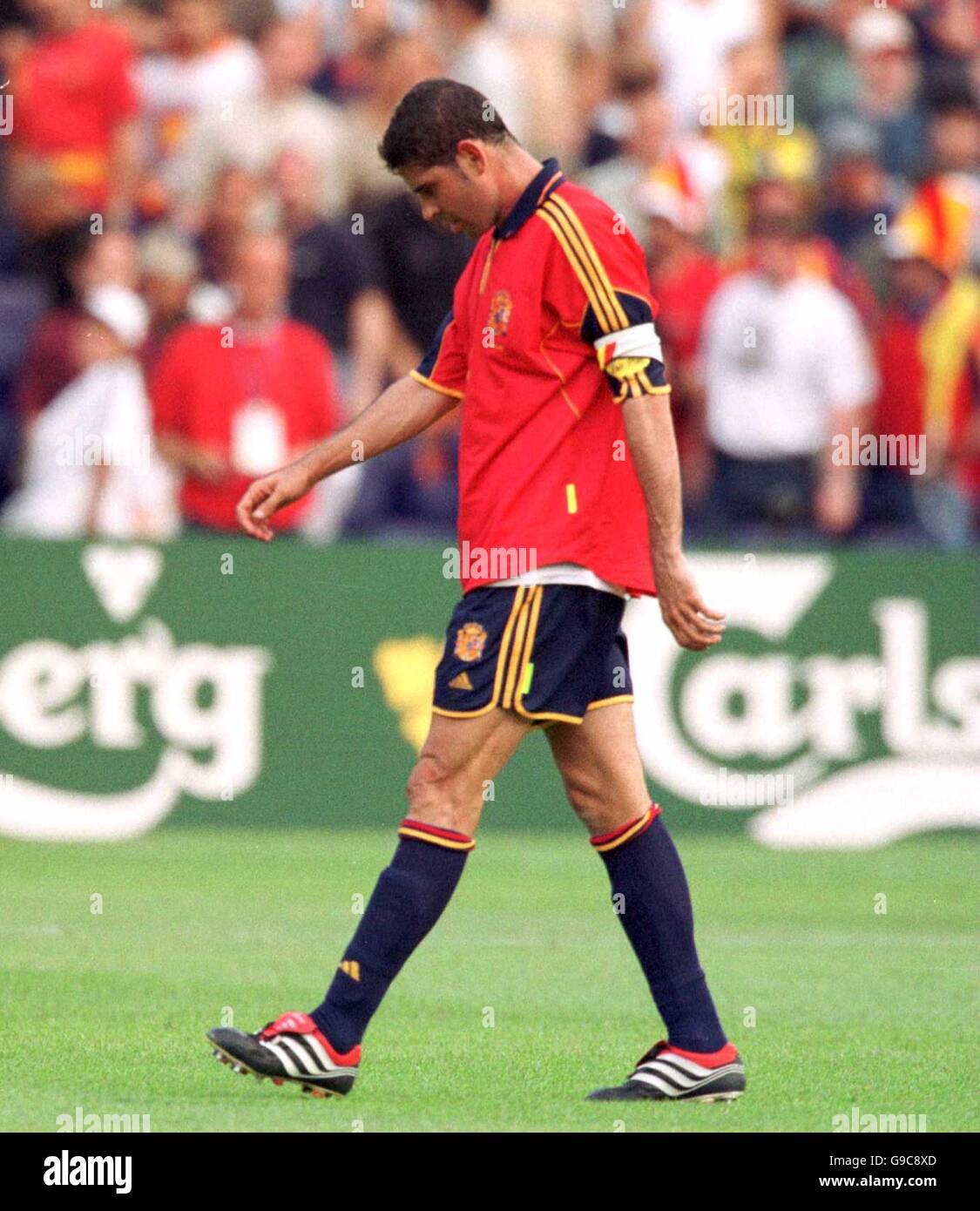 Soccer - Euro 2000 - Group C - Spain v Norway Stock Photo - Alamy