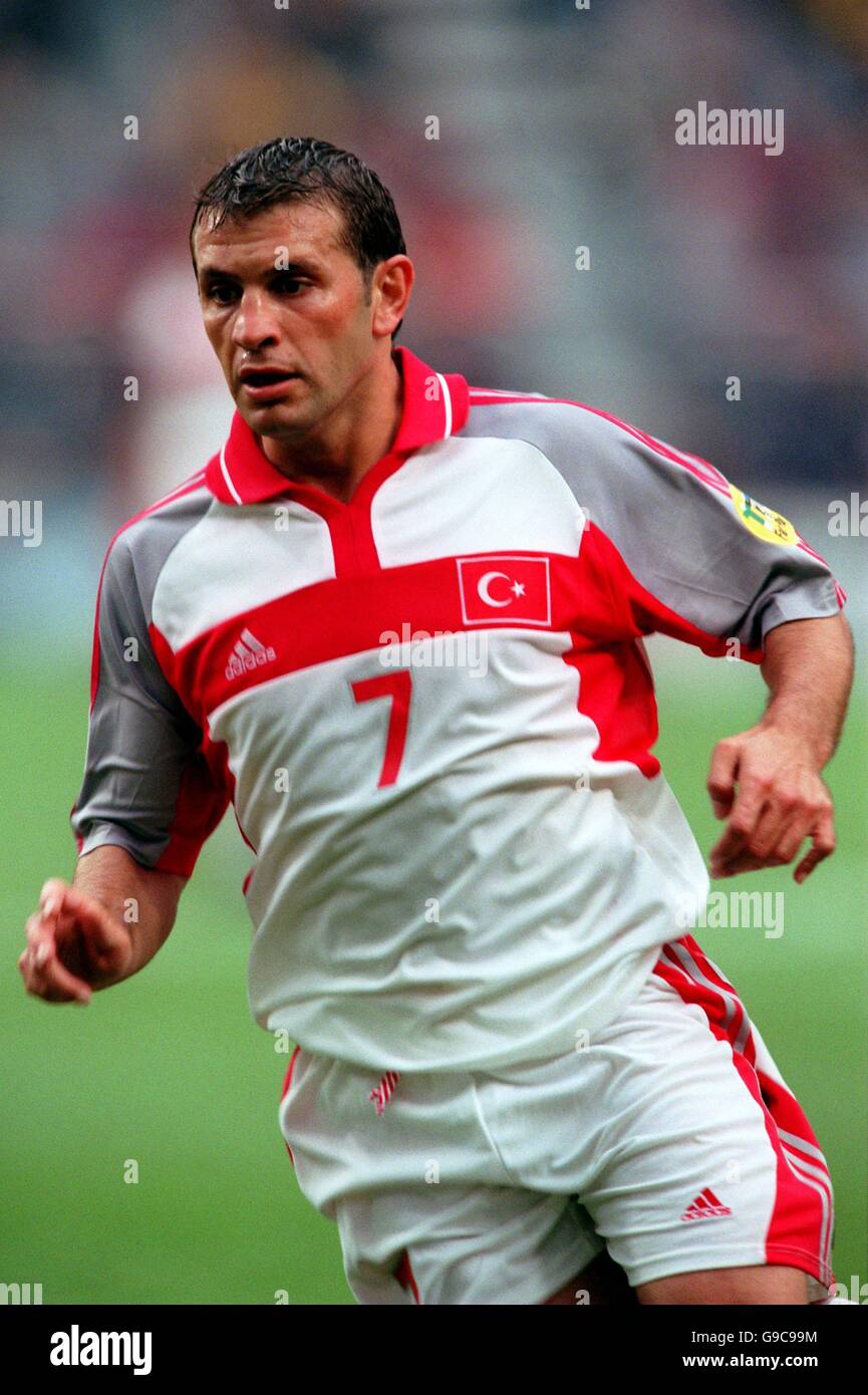 Soccer - Euro 2000 - Quarter Final - Turkey v Portugal Stock Photo - Alamy