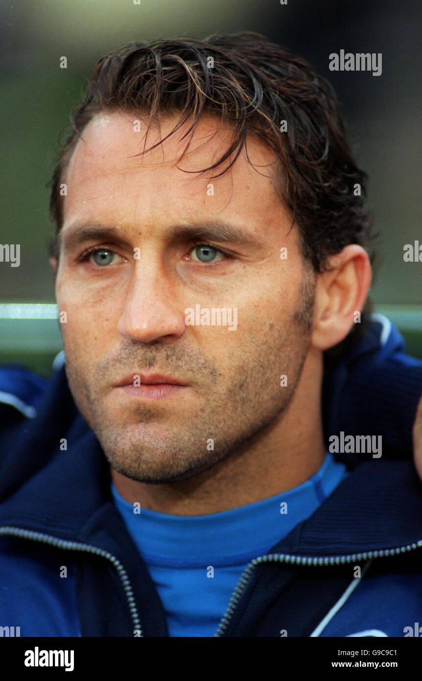 Soccer euro 2000 quarter final italy v romania hi-res stock photography ...