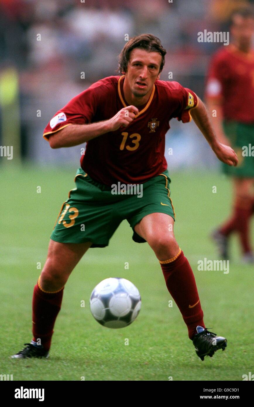 Soccer - Euro 2000 - Quarter Final - Turkey v Portugal Stock Photo - Alamy