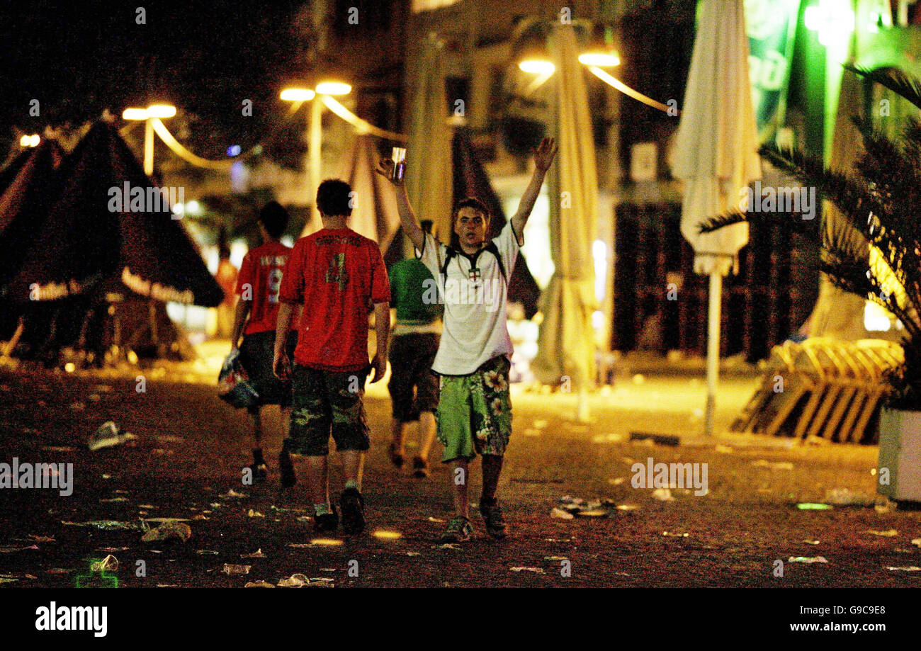 Worldcup fans 2006 fifa world cup germany group england hi-res stock photography and images - Alamy