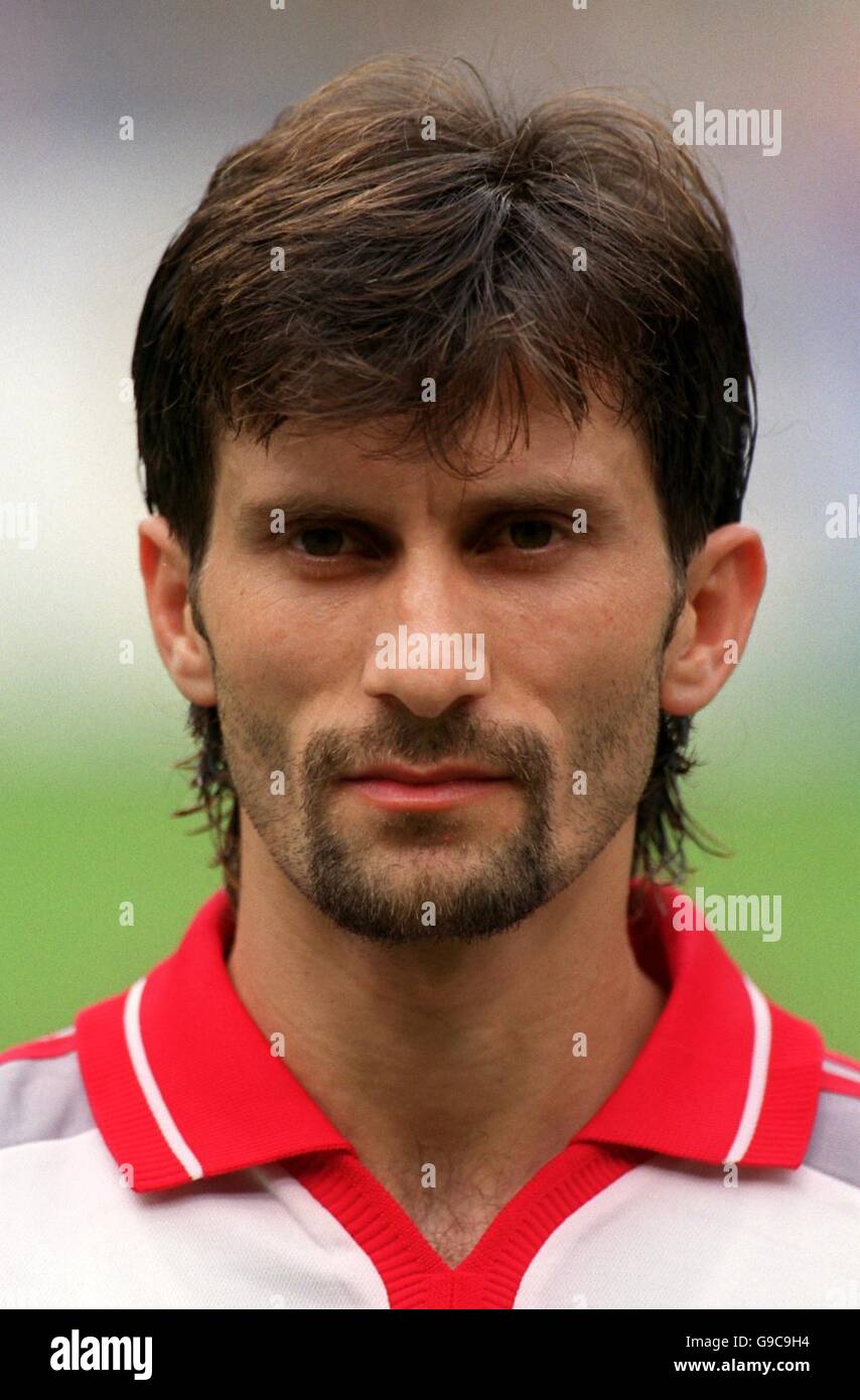 Soccer - Euro 2000 - Quarter Final - Turkey v Portugal Stock Photo - Alamy