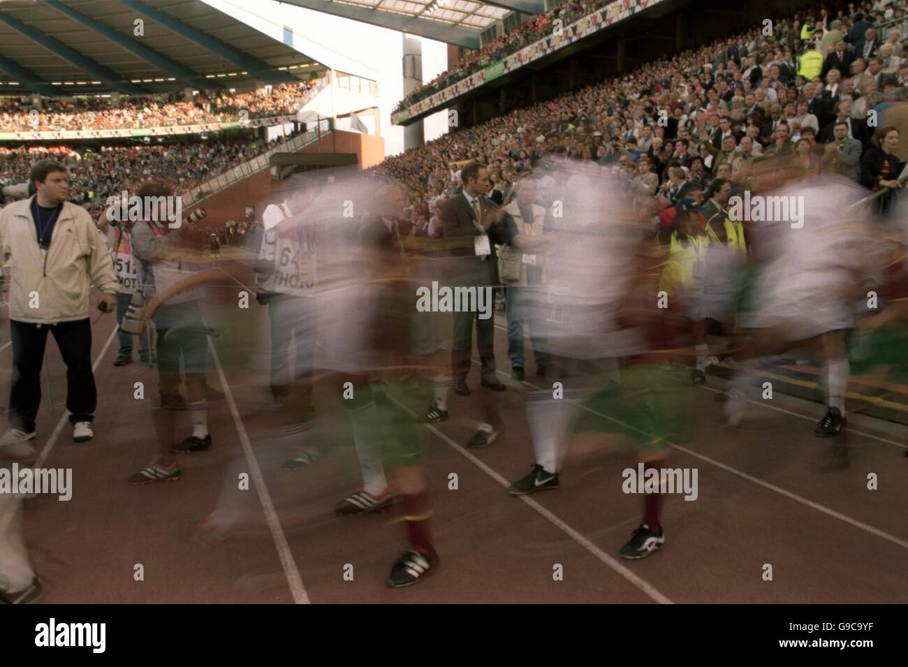 Soccer euro 2000 semi final france v portugal hi-res stock photography ...