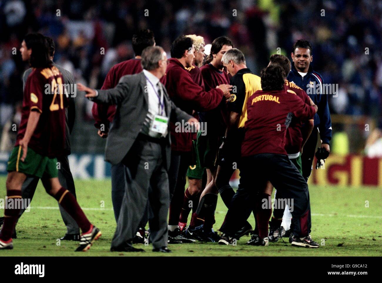 Soccer euro 2000 semi final france v portugal hi-res stock photography ...