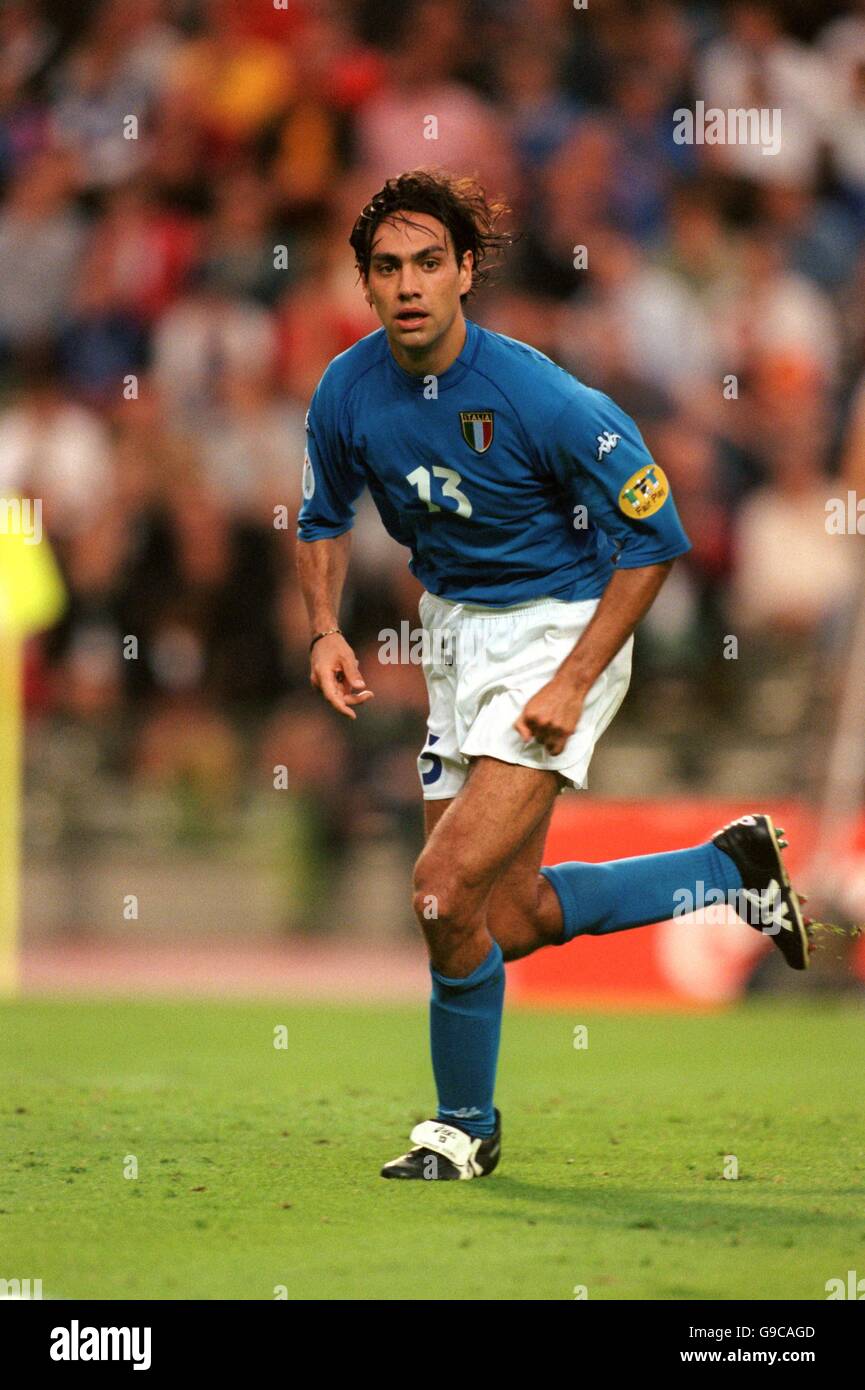Soccer - Euro 2000 - Group B - Italy v Belgium Stock Photo - Alamy