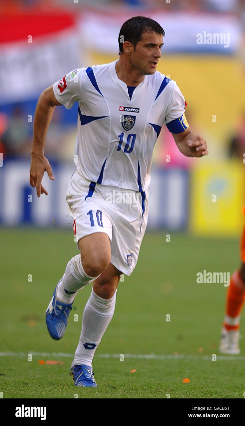 Stankovic world cup 2006 hi-res stock photography and images - Alamy