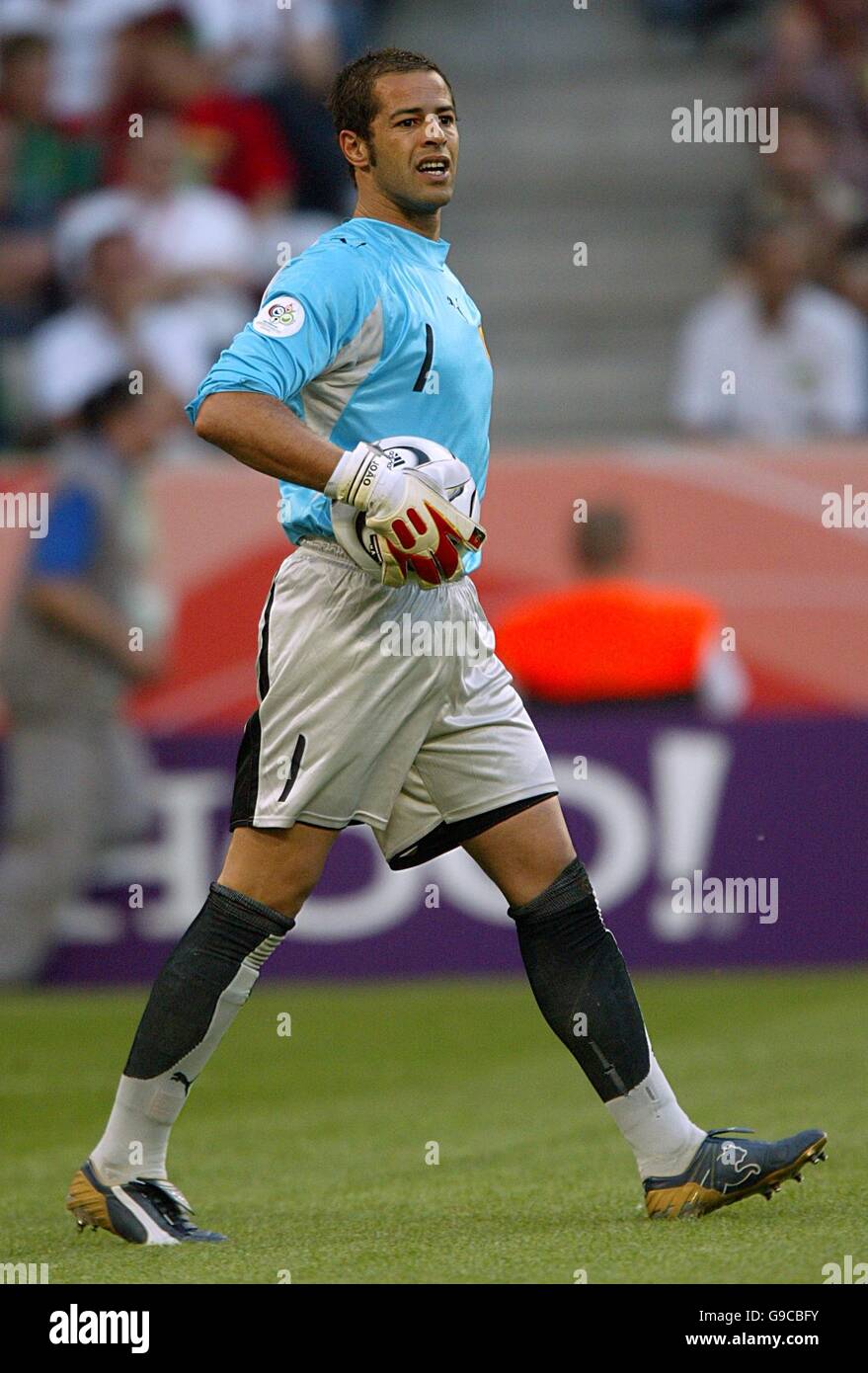 Angola Goalkeeper High Resolution Stock Photography and Images - Alamy
