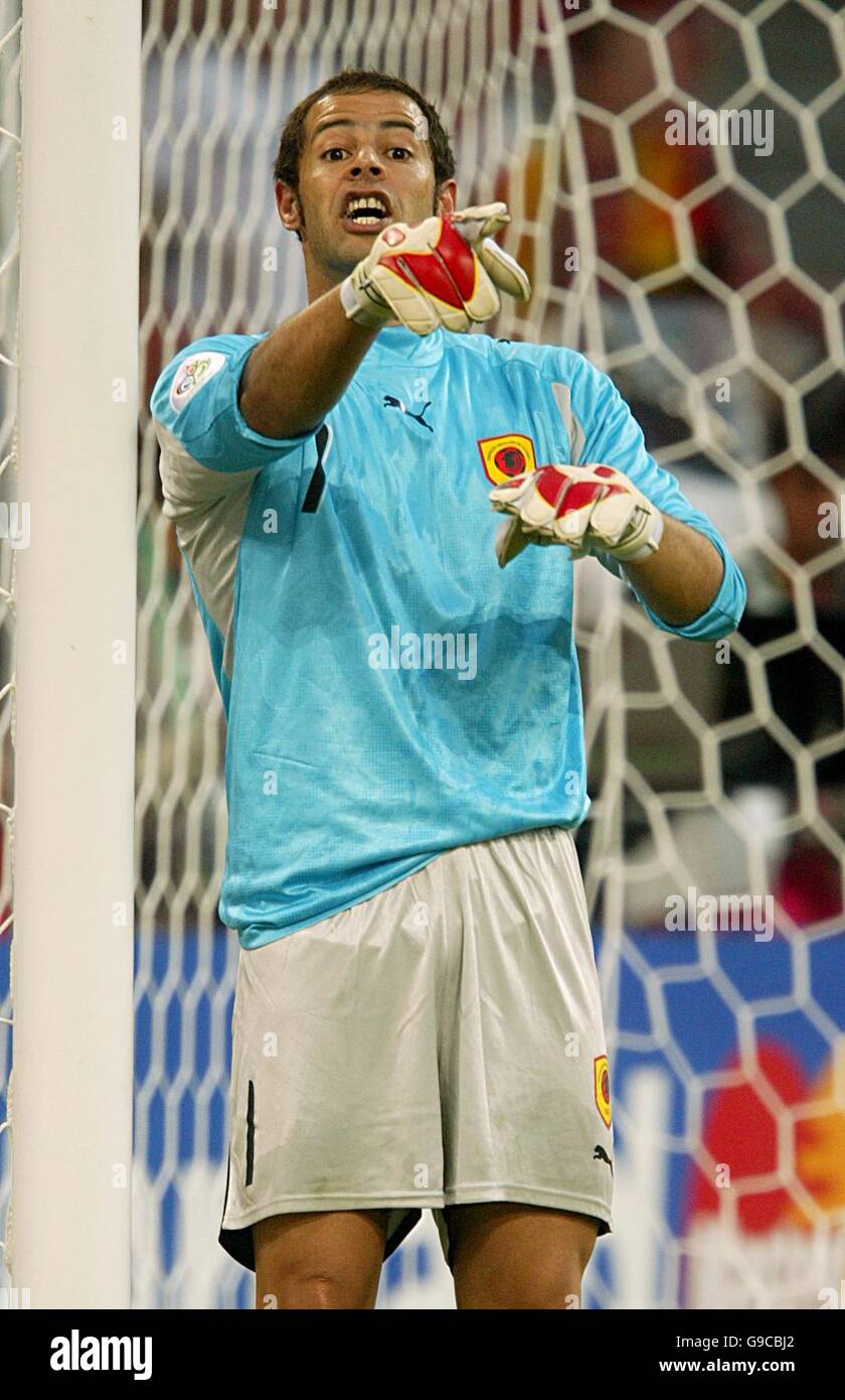 Angola goalkeeper hi-res stock photography and images - Alamy