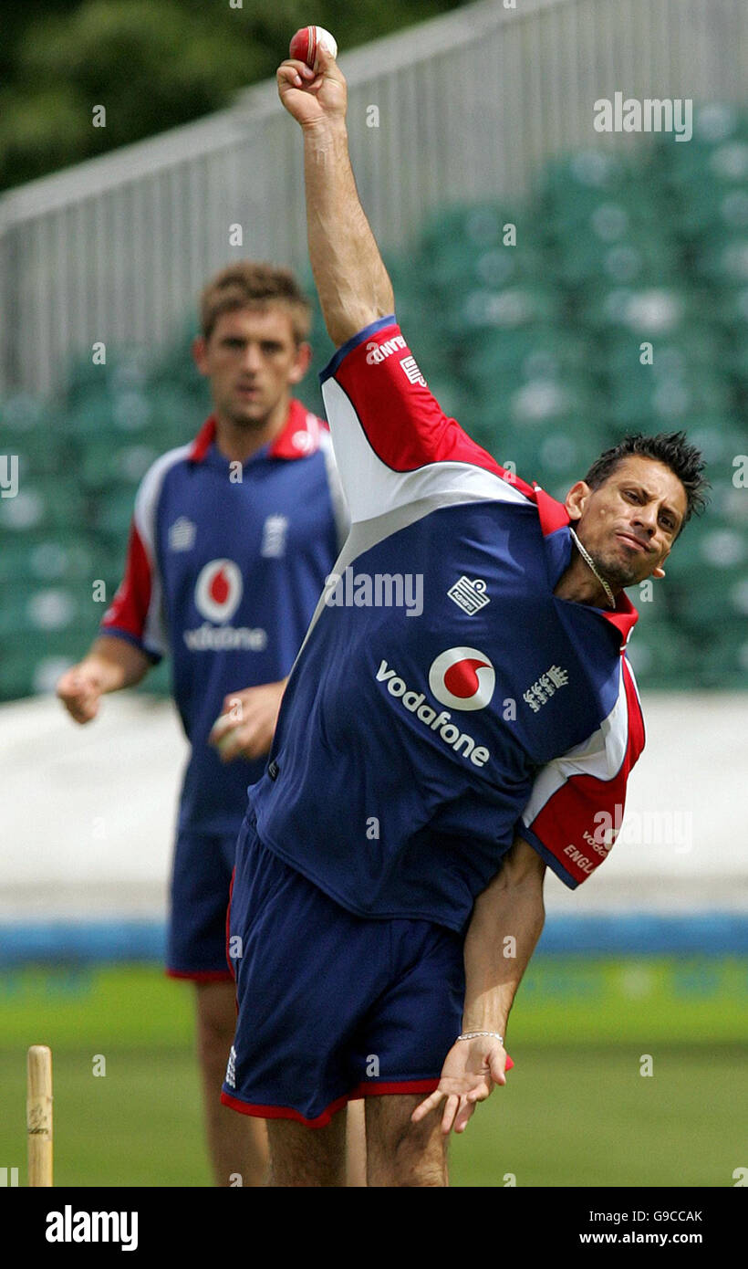 England bowler sajid mahmood hi-res stock photography and images - Alamy