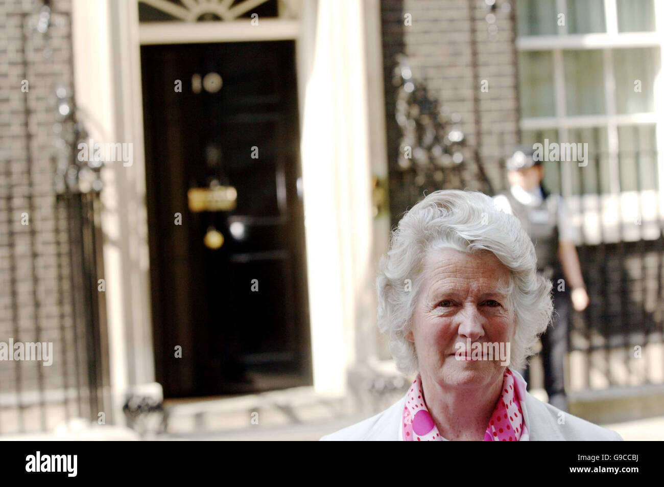 Eileen Miller whos son James was shot dead in Gaza delivers letters to ...