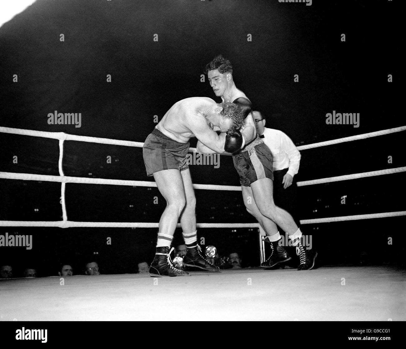 Boxing - Light Heavyweight Bout - Don Cockell v Freddie Beshore ...