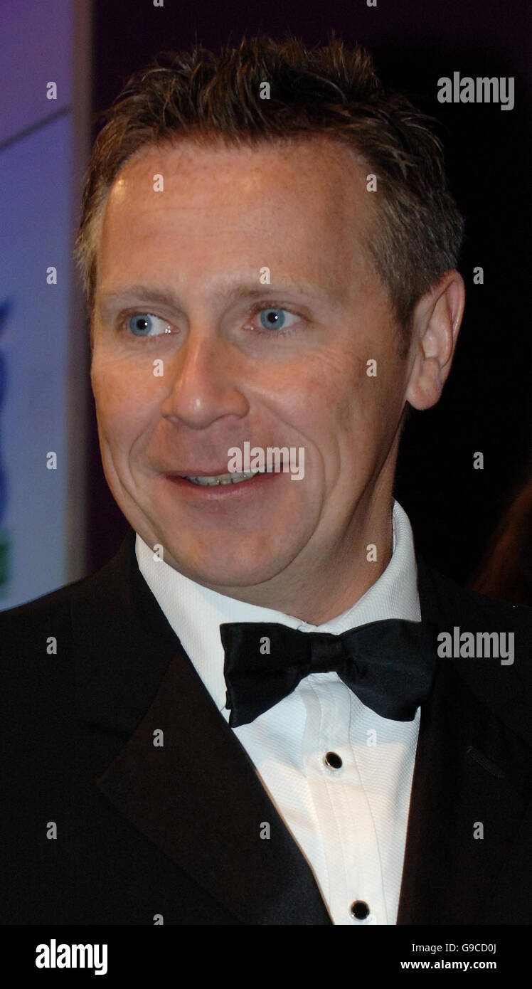 Londons royal opera house hi-res stock photography and images - Alamy