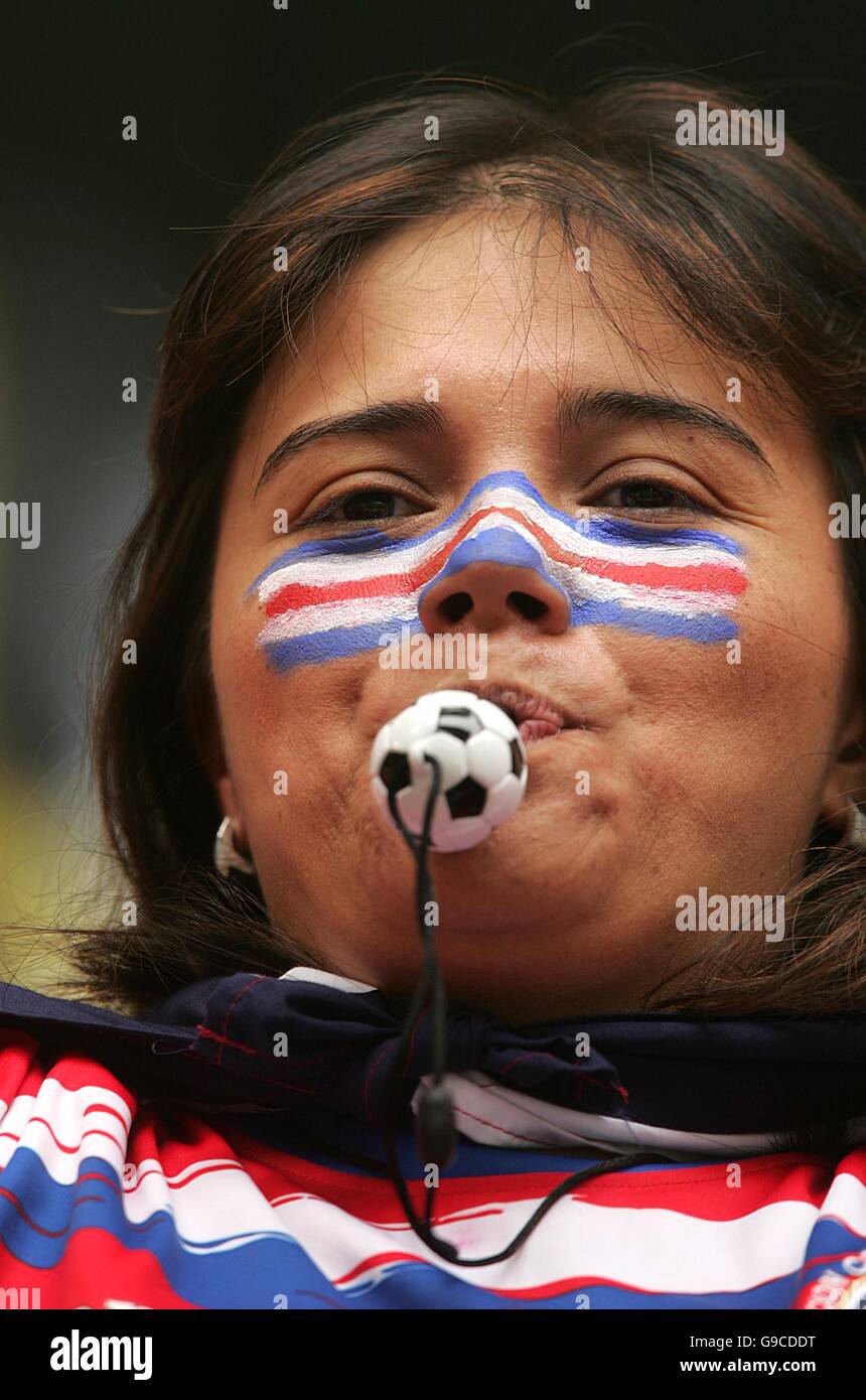 Fan face in the crowd hi-res stock photography and images - Alamy