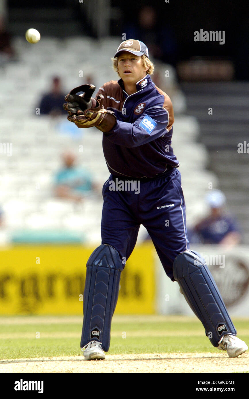 Jonathan batty at the oval hi-res stock photography and images - Alamy