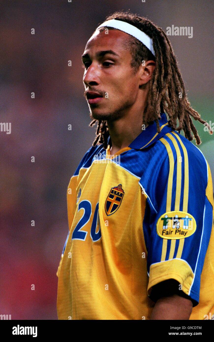 Swedens henrik larsson hi-res stock photography and images - Alamy