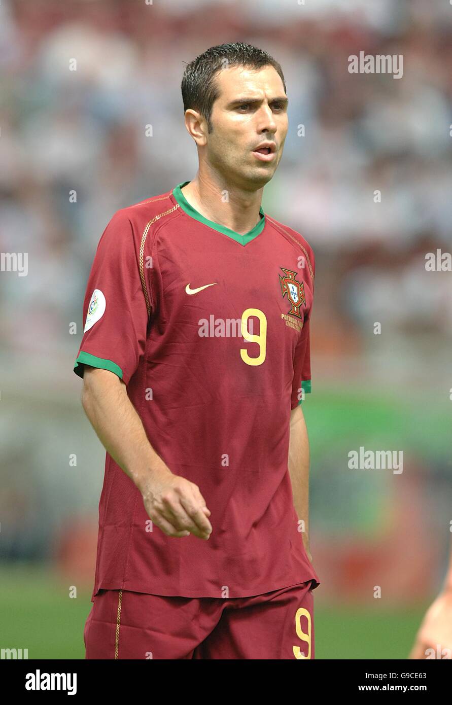 Pauleta portugal hi-res stock photography and images - Alamy