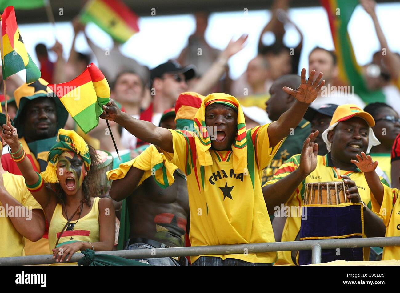 Ghana fans in stands hi-res stock photography and images - Alamy