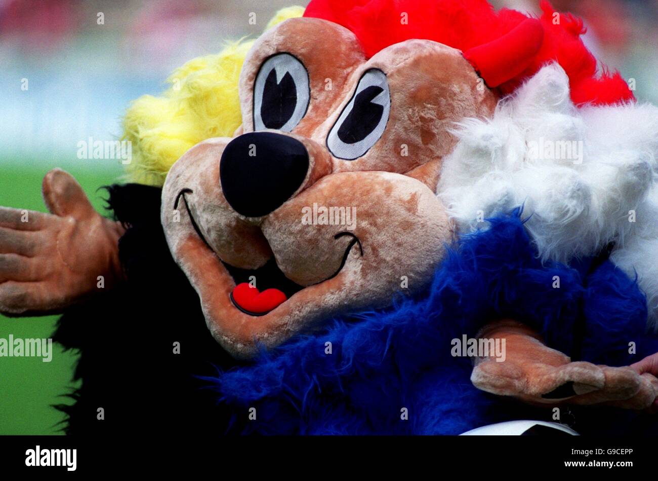 Euro 2000 mascot benelucky hi-res stock photography and images - Alamy
