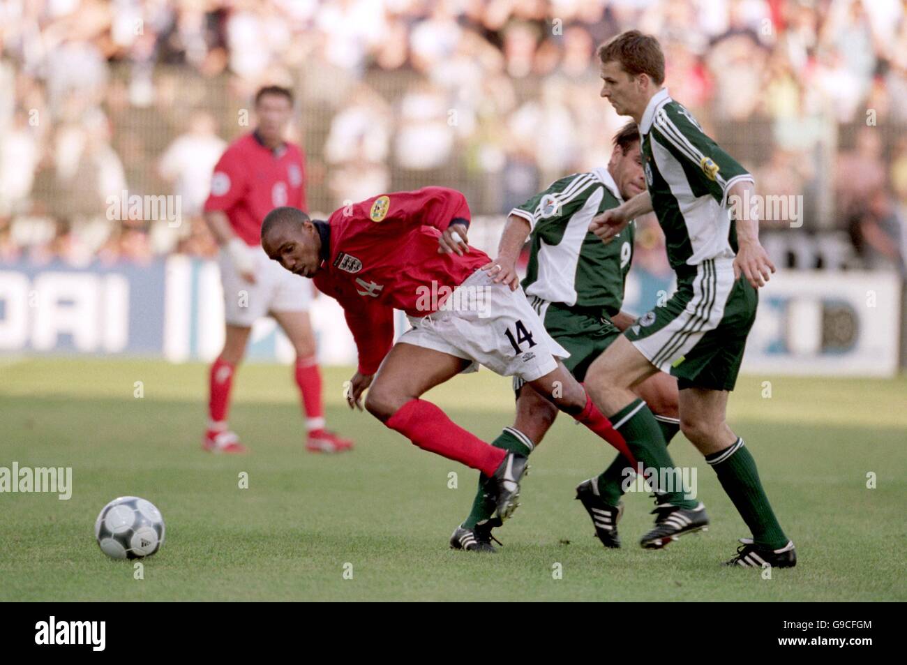 Euro 2000 germany england hi-res stock photography and images - Alamy