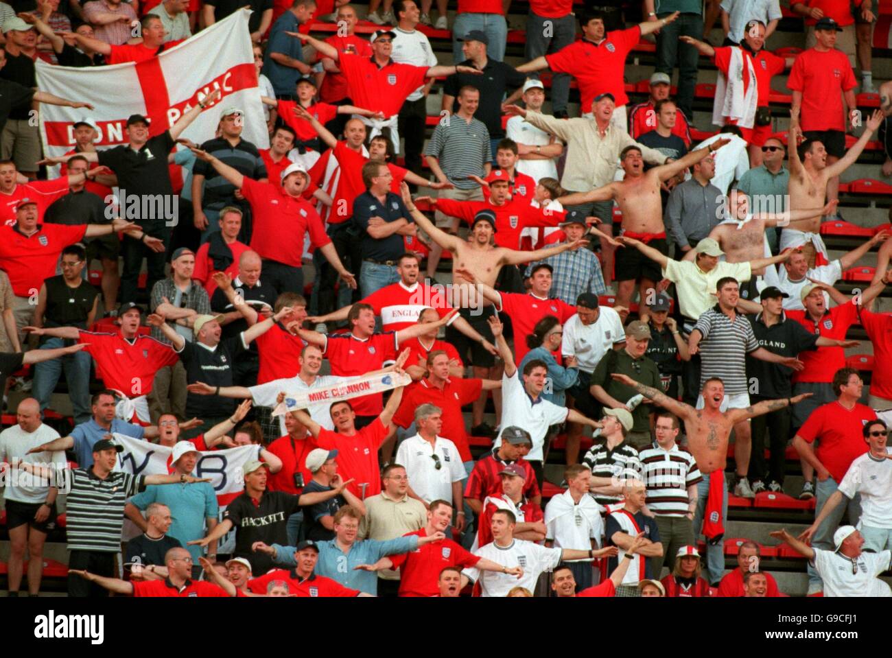 Soccer - Euro 2000 - Group A - England v Germany. England fans goad the ...