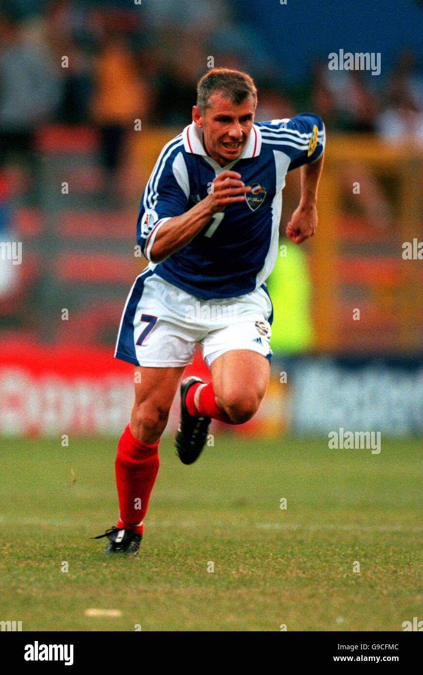 Soccer - Euro 2000 - Group C - Yugoslavia v Slovenia. Vladimir Jugovic ...