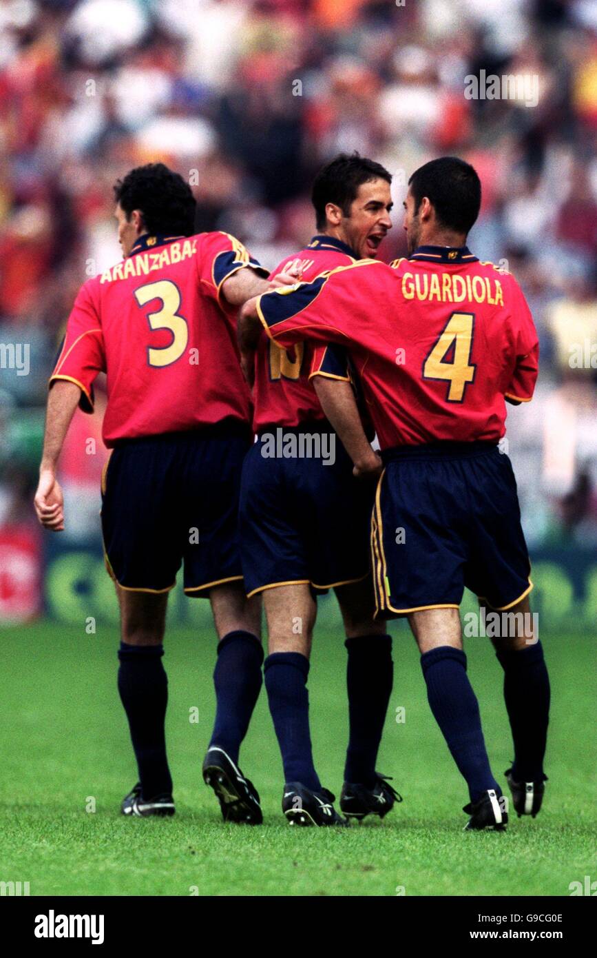 Soccer - Euro 2000 - Group C - Slovenia v Spain Stock Photo - Alamy