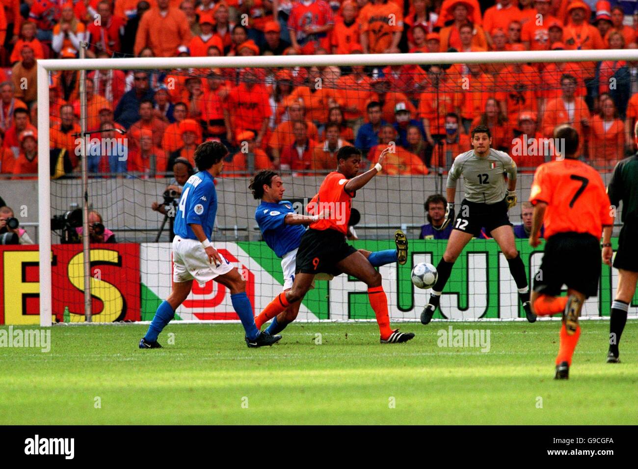 Holland v italy nesta hi-res stock photography and images - Alamy
