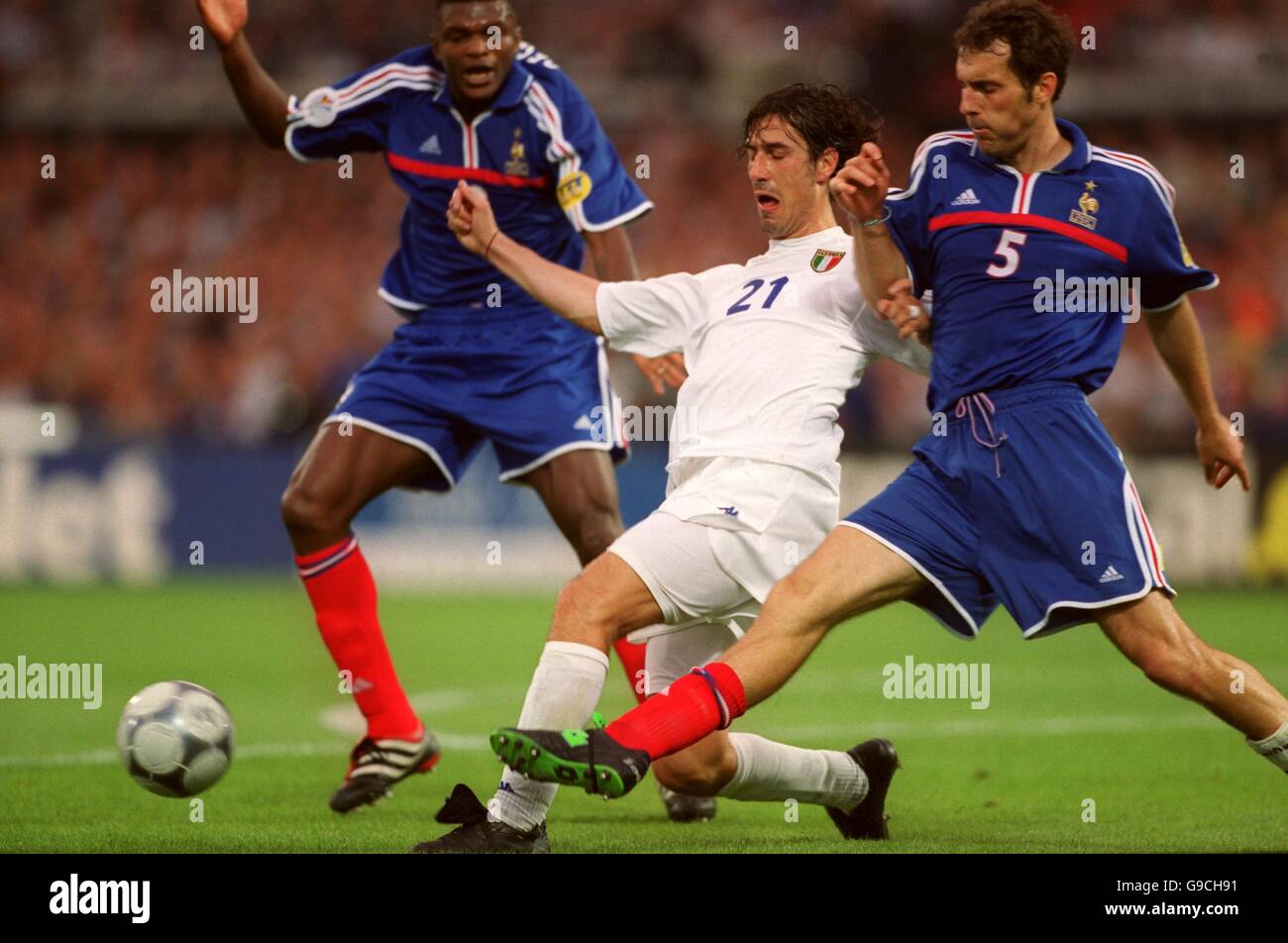 Soccer - Euro 2000 - Final - France v Italy Stock Photo - Alamy