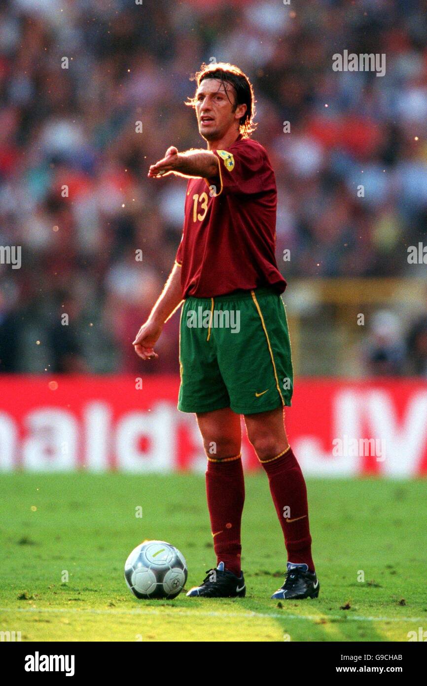 Soccer - Euro 2000 - Semi Final - France v Portugal Stock Photo - Alamy