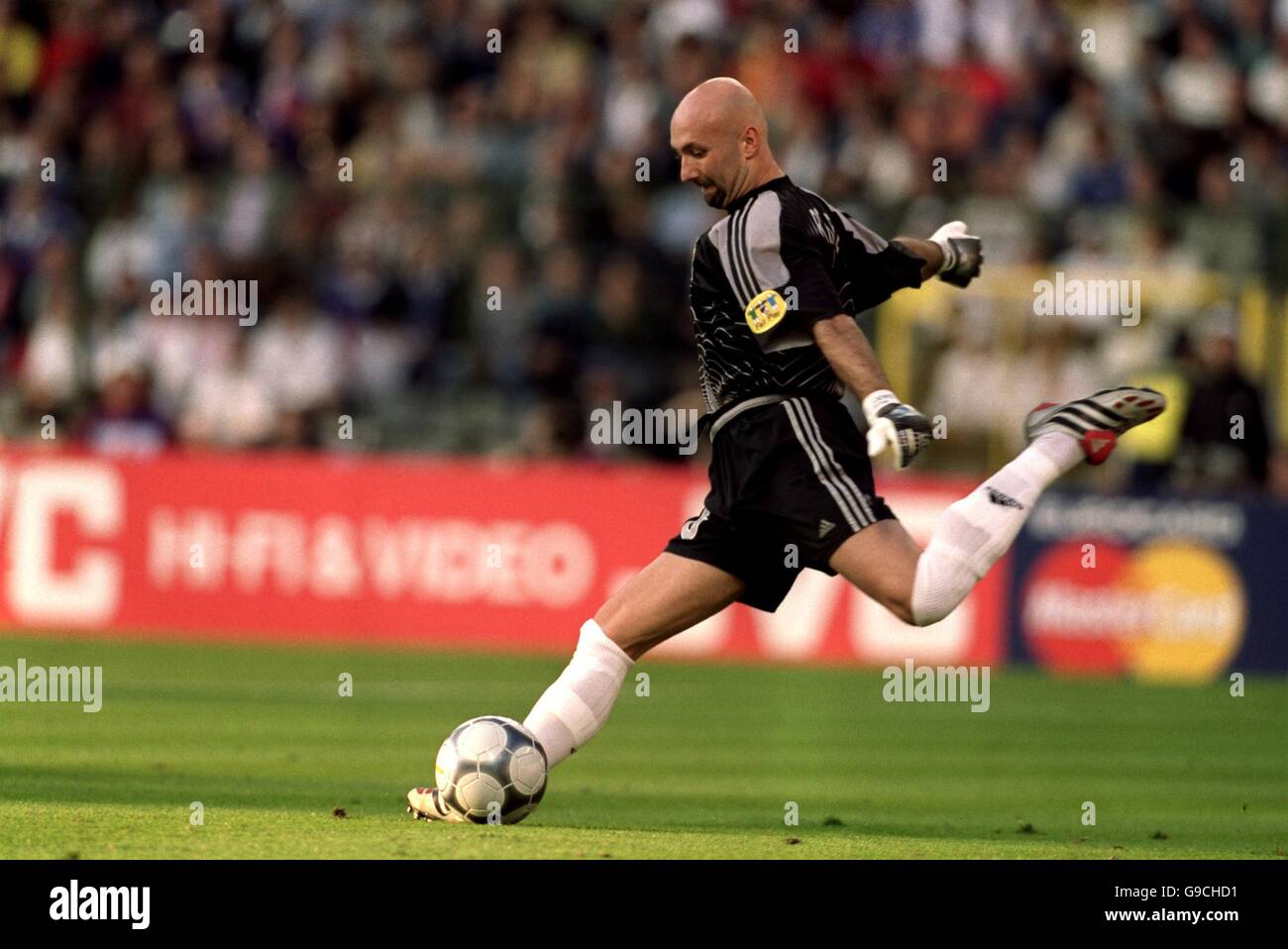 Soccer euro 2000 semi final france v portugal hi-res stock photography ...