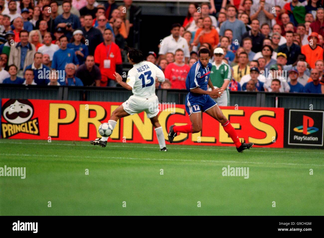 Soccer - Euro 2000 - Final - France v Italy Stock Photo - Alamy