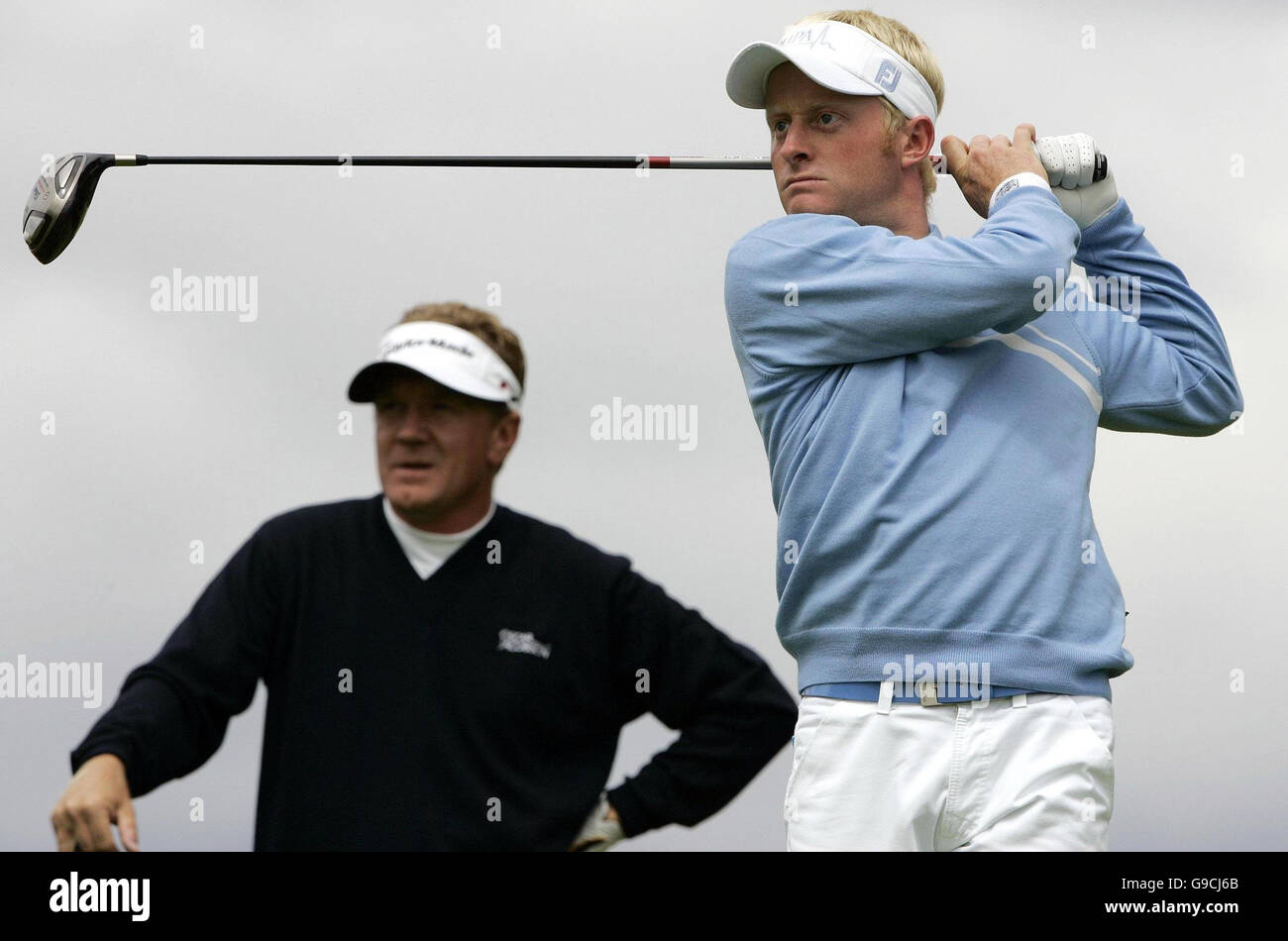 England's Simon Dyson (right) and Paul Broadhurst during the second ...