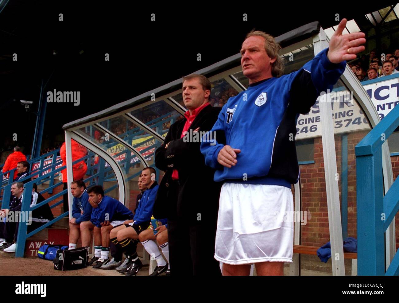 L r terry yorath hi-res stock photography and images - Alamy