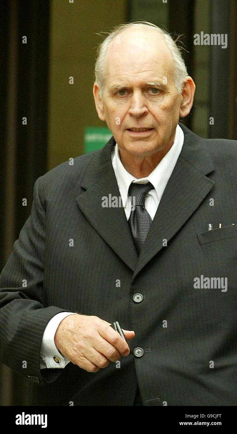 Bay City Rollers manager Tam Paton court case Stock Photo - Alamy