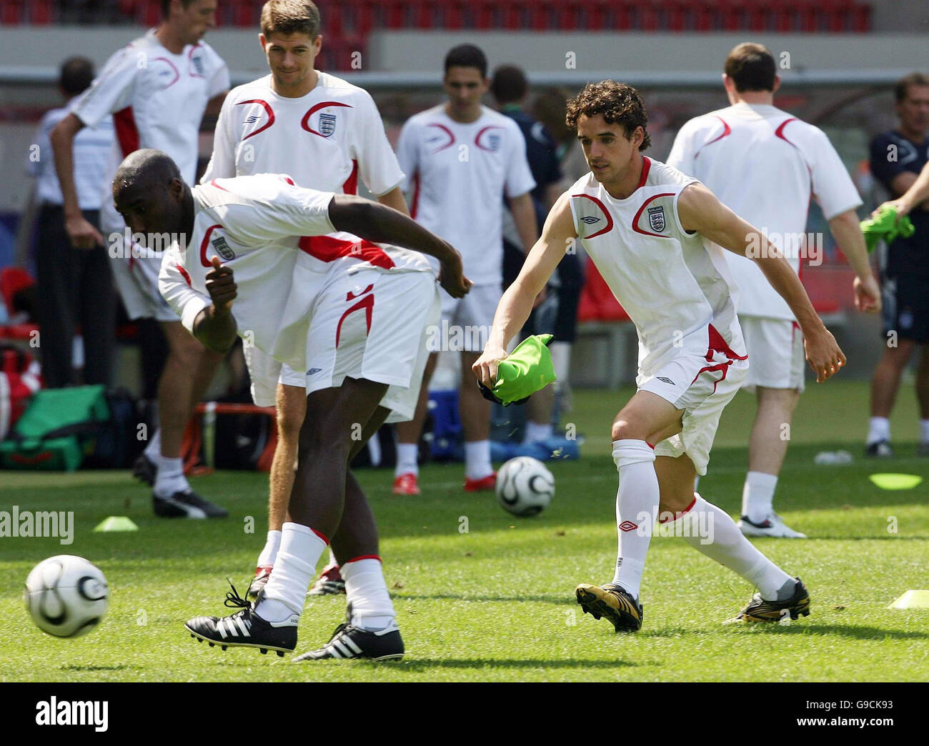 Sol campbell england training session hi-res stock photography and ...