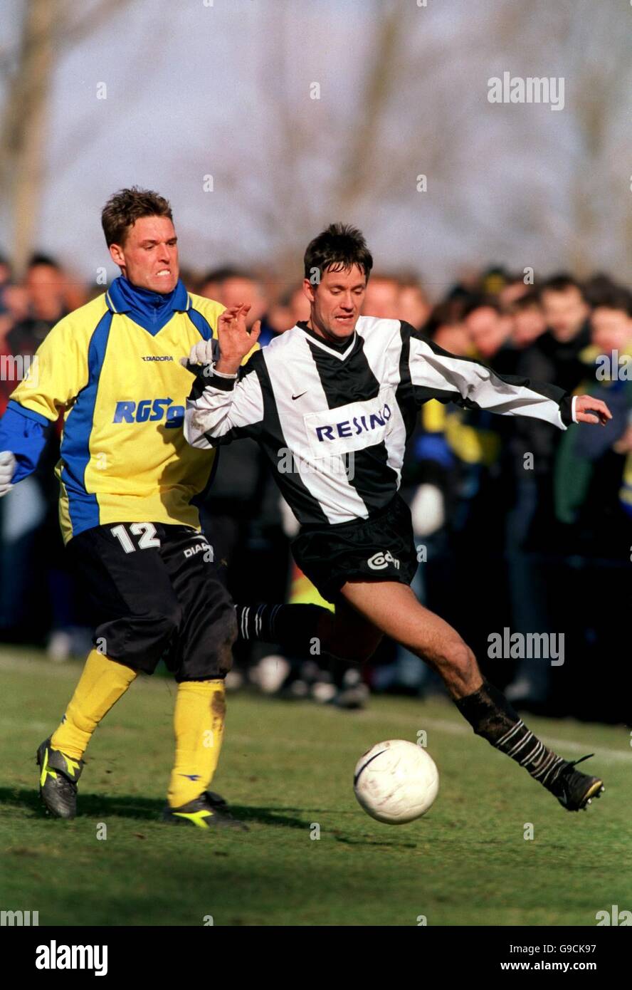 Koge's Martin Retov (r) gets around Herfolge's Jesper Falck (l Stock ...