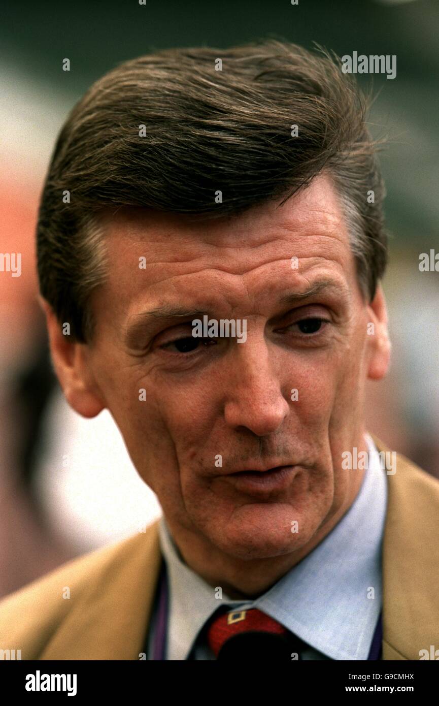 Andy roxburgh hi-res stock photography and images - Alamy